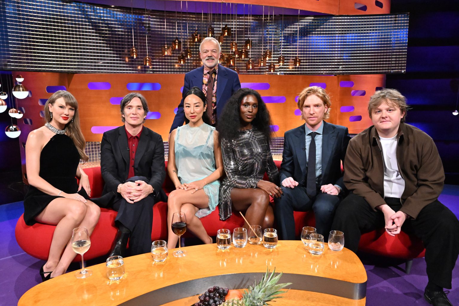 Graham Norton Meets Taylor Swift, Cillian Murphy, Greta Lee, Jodie ...